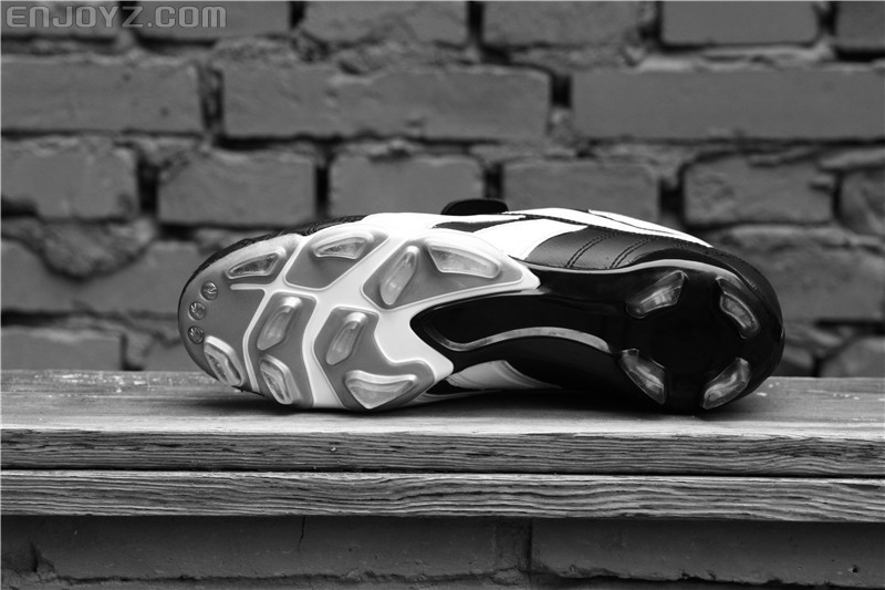 【老鞋新赏】Reebok Integrity Campana 足球鞋 - 足球鞋美图_实拍图片 - 足球鞋足球装备门户_ENJOYZ足球装备网