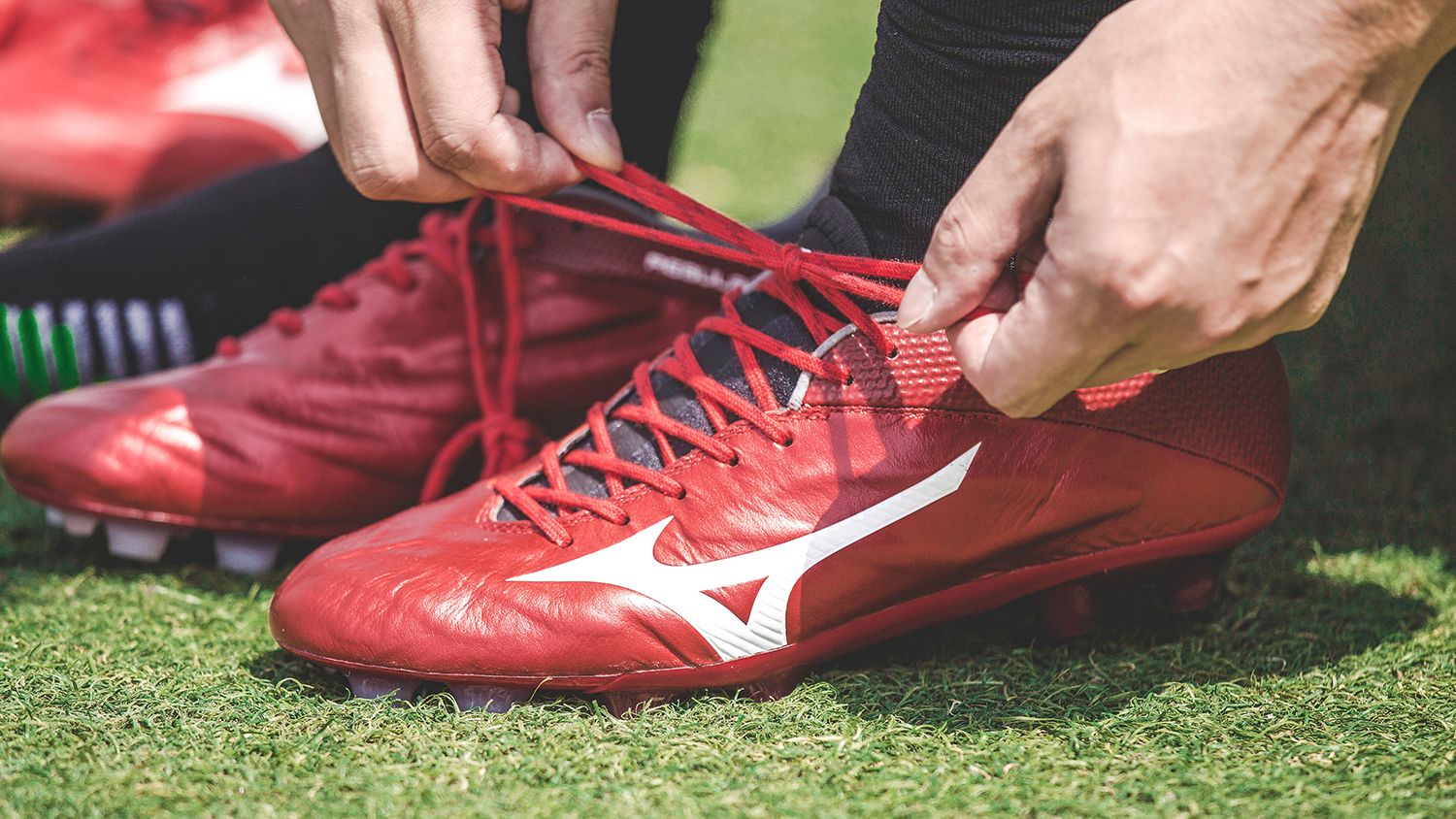 速度触感up！美津浓Rebula 2 V1 Japan实战评测 - 足球鞋评测_实战评测_ENJOYZ评测 - 足球鞋足球装备门户 ...