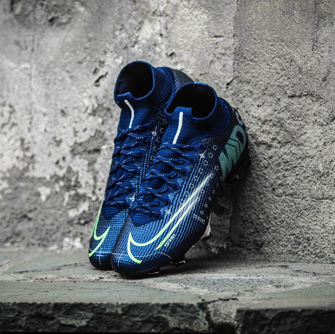 你梦想拥有超凡速度吗？ - 足球鞋价格_导购 - 足球鞋足球装备门户_ENJOYZ足球装备网