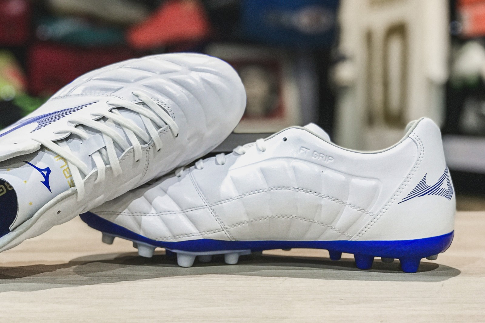 Mizuno Rebula Cup Elite AG 实战评测 - 足球鞋评测_实战评测_ENJOYZ评测 - 足球鞋足球装备门户 ...