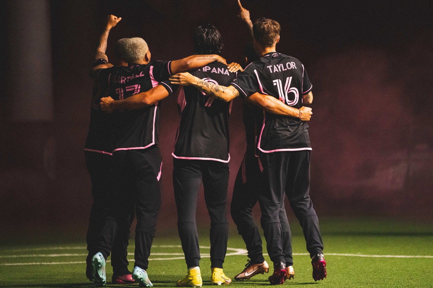 迈阿密国际发布2023/24赛季客场球衣 - 球衣 - 足球鞋足球装备门户_ENJOYZ足球装备网