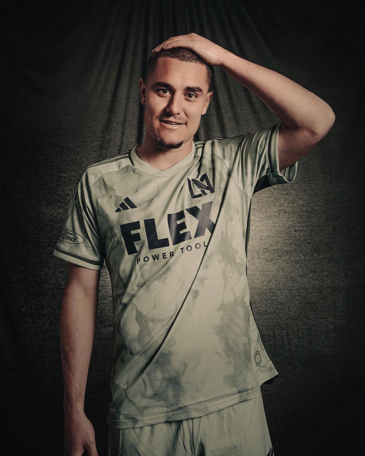 洛杉矶FC发布2023/24赛季客场球衣 - 球衣 - 足球鞋足球装备门户_ENJOYZ足球装备网