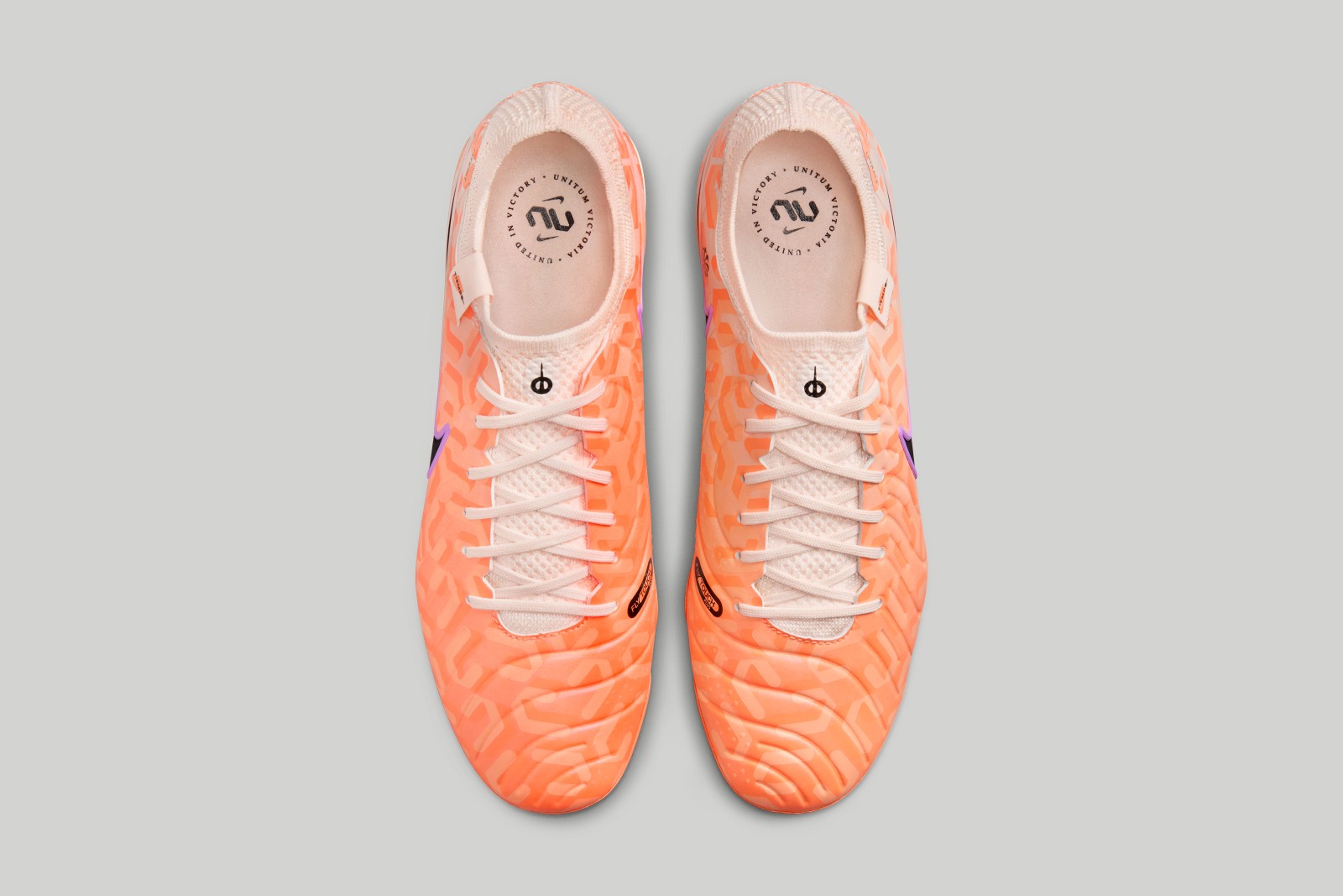 耐克发布United Pack套装，全新传奇10代正式亮相 - 球鞋 - 足球鞋足球装备门户_ENJOYZ足球装备网