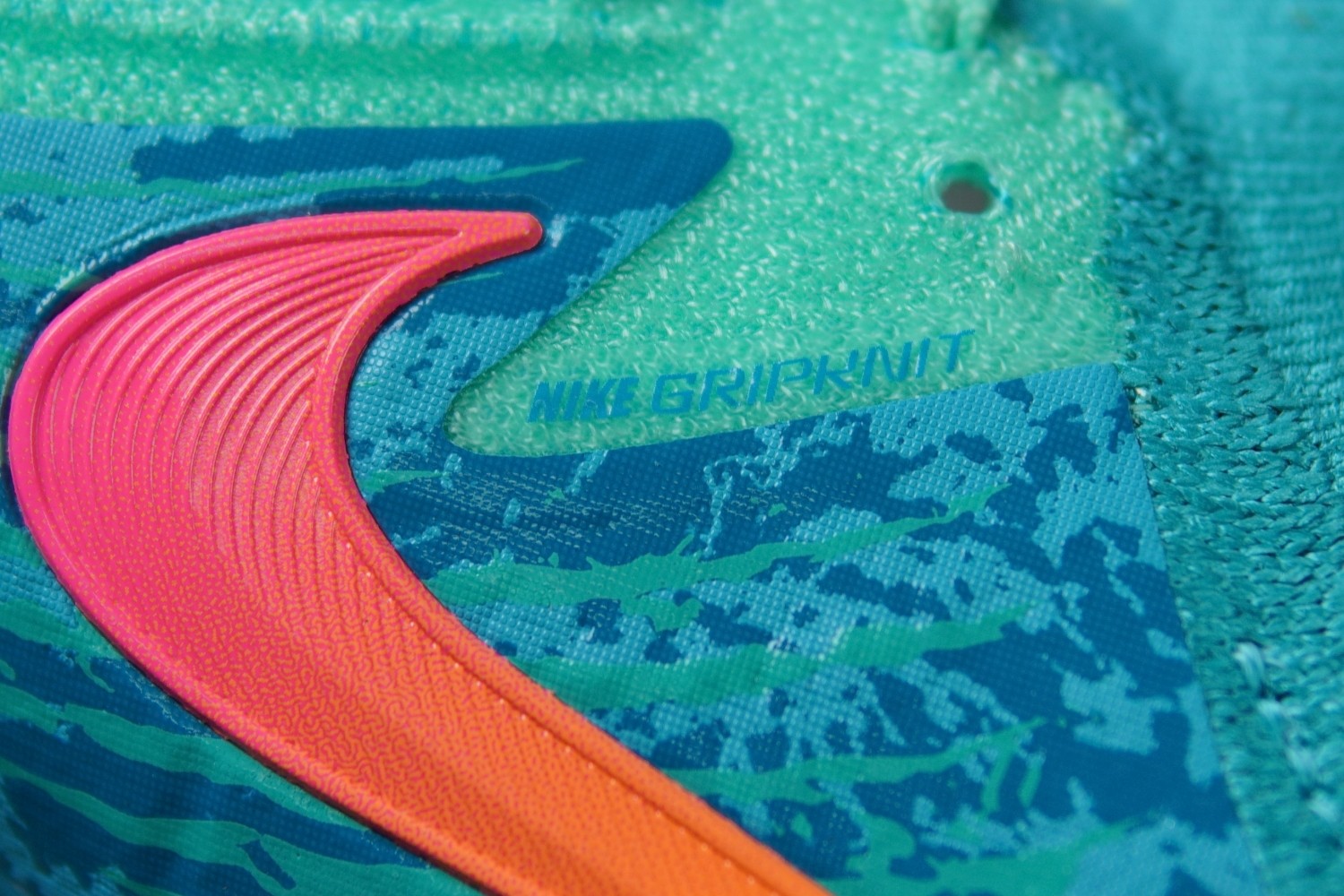 Nike Phantom GX2 FG足球鞋 - 足球鞋美图_实拍图片 - 足球鞋足球装备门户_ENJOYZ足球装备网