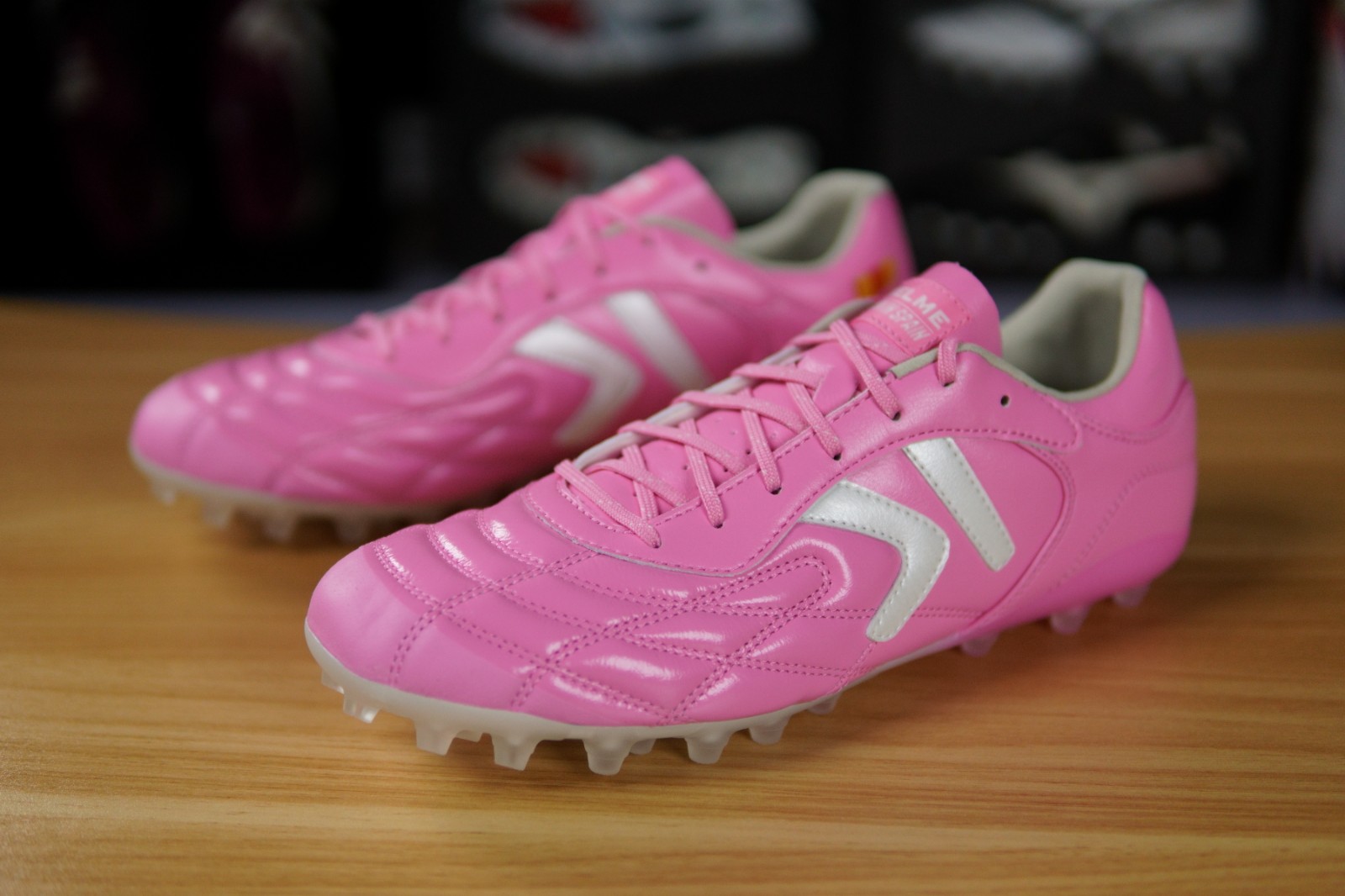 TLSS x Kelme 睿2.0 MG足球鞋 - 足球鞋美图_实拍图片 - 足球鞋足球装备门户_ENJOYZ足球装备网