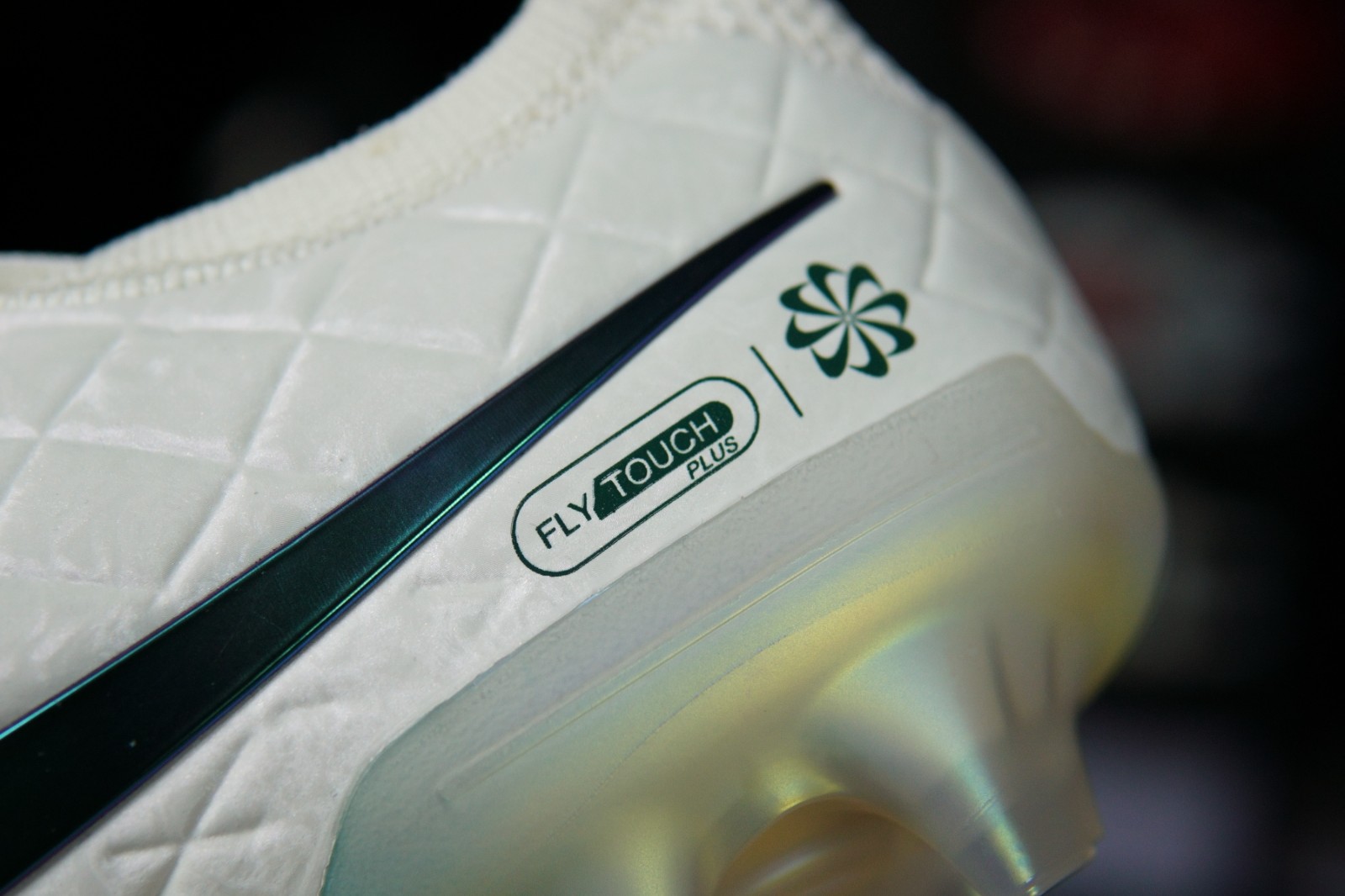 Nike Tiempo Legend 10 Elite FG SE足球鞋 - 足球鞋美图_实拍图片 - 足球鞋足球装备门户_ENJOYZ足球装备网