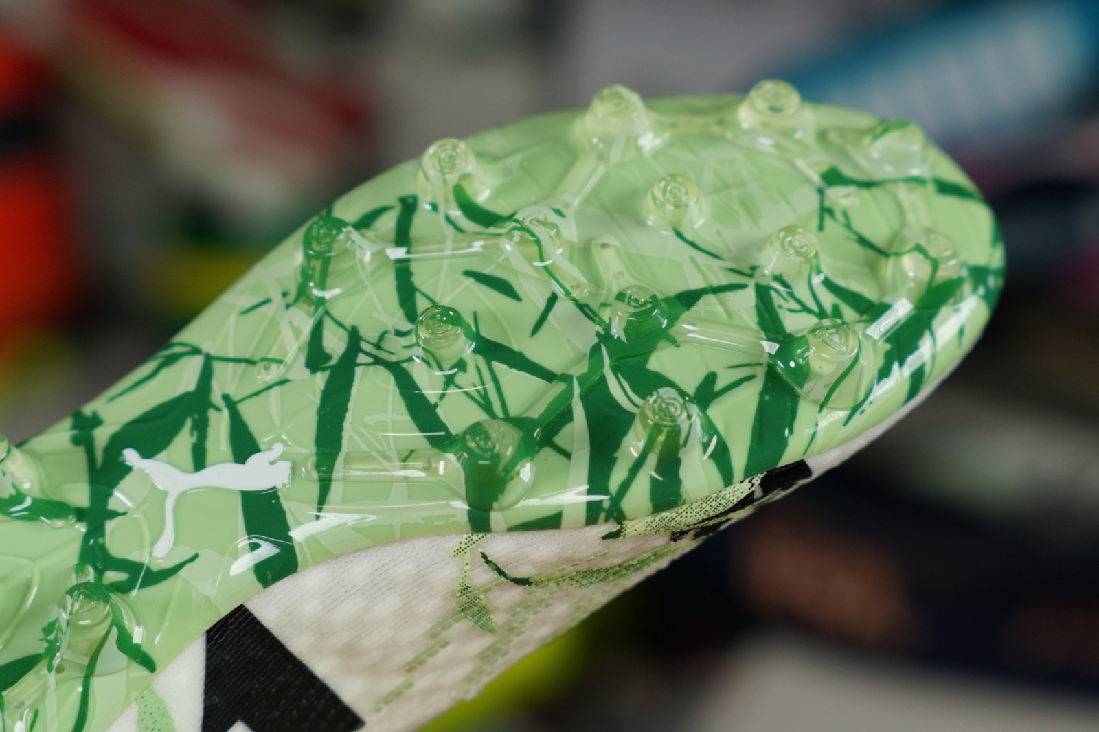 天朗限定 PUMA Football 'Panda Pack' 足球鞋套装 - 足球鞋美图_实拍图片 - 足球鞋足球装备门户_ENJOYZ足球装备网