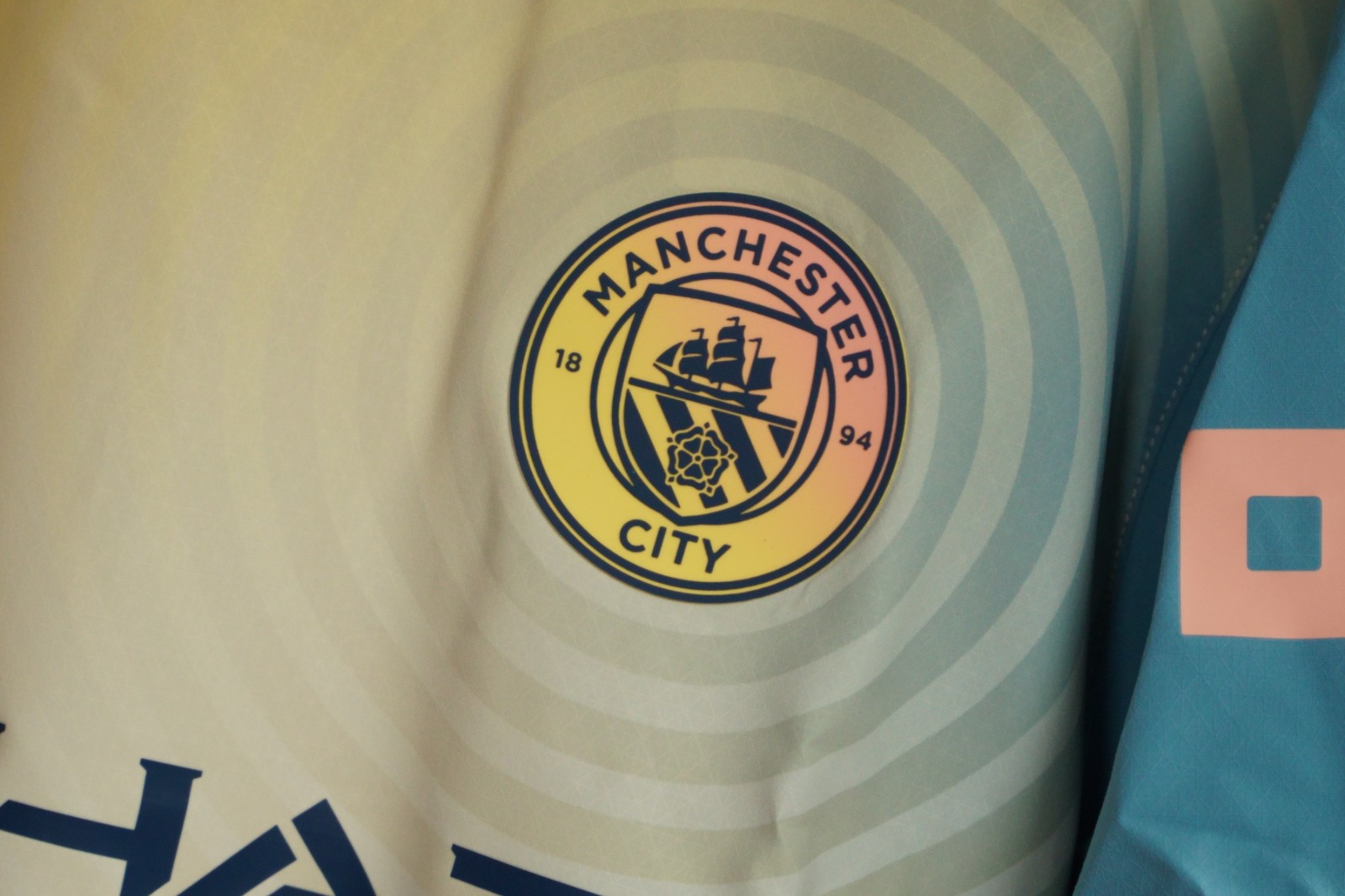 PUMA曼城2024/25赛季球员版第四球衣 - 球衣赏析 - 足球鞋足球装备门户_ENJOYZ足球装备网