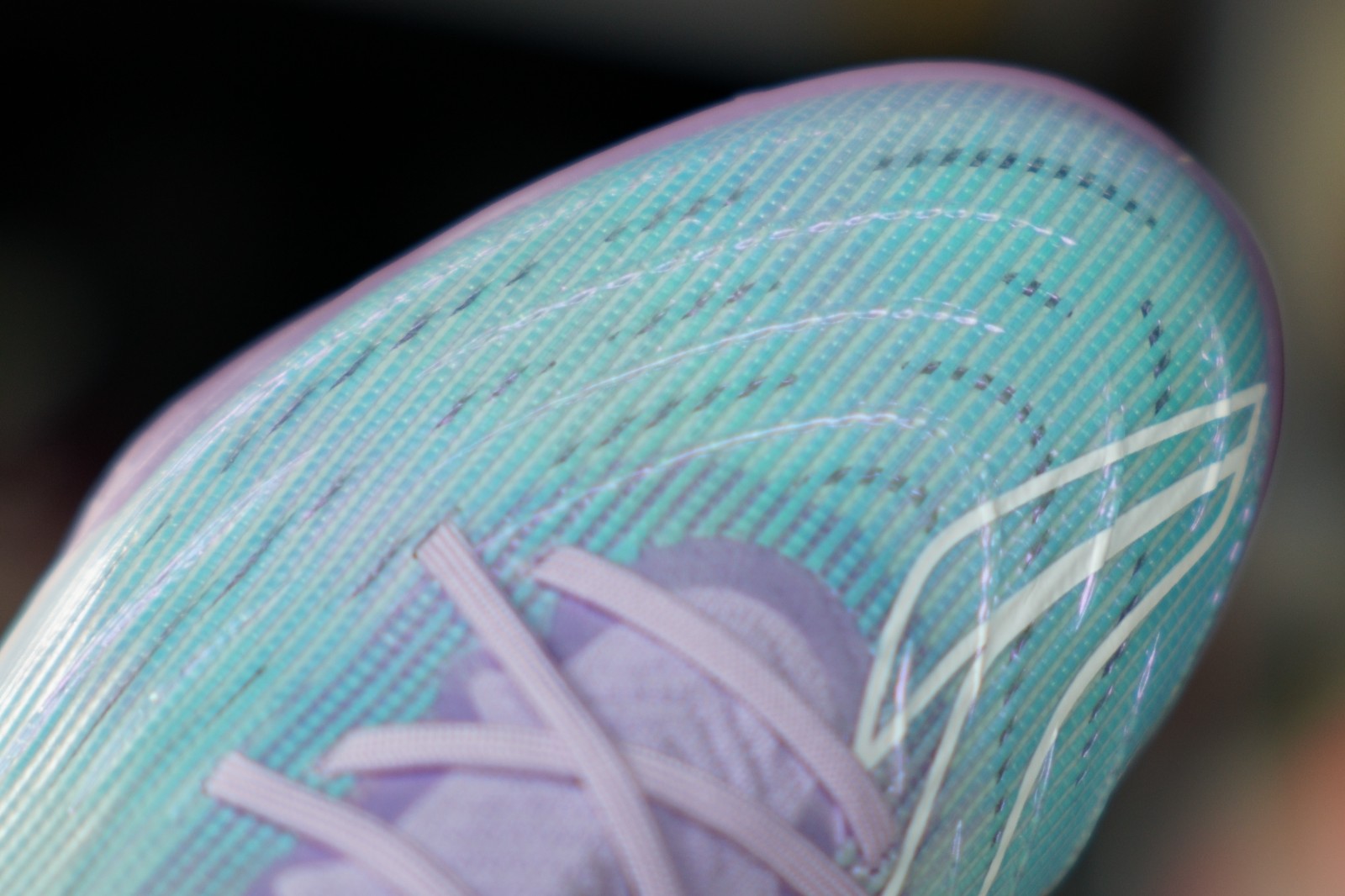 李宁疾影3次高端MG与TF足球鞋 - 足球鞋美图_实拍图片 - 足球鞋足球装备门户_ENJOYZ足球装备网