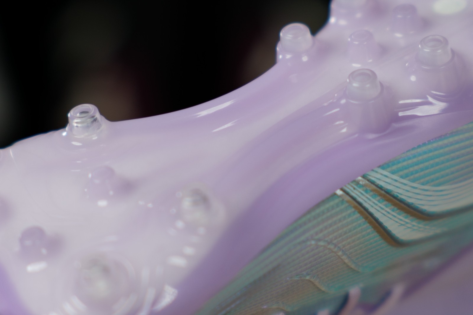 李宁疾影3次高端MG与TF足球鞋 - 足球鞋美图_实拍图片 - 足球鞋足球装备门户_ENJOYZ足球装备网