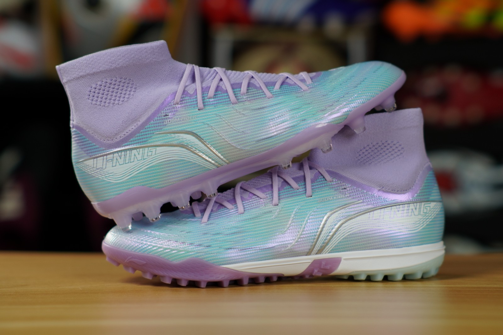 李宁疾影3次高端MG与TF足球鞋 - 足球鞋美图_实拍图片 - 足球鞋足球装备门户_ENJOYZ足球装备网