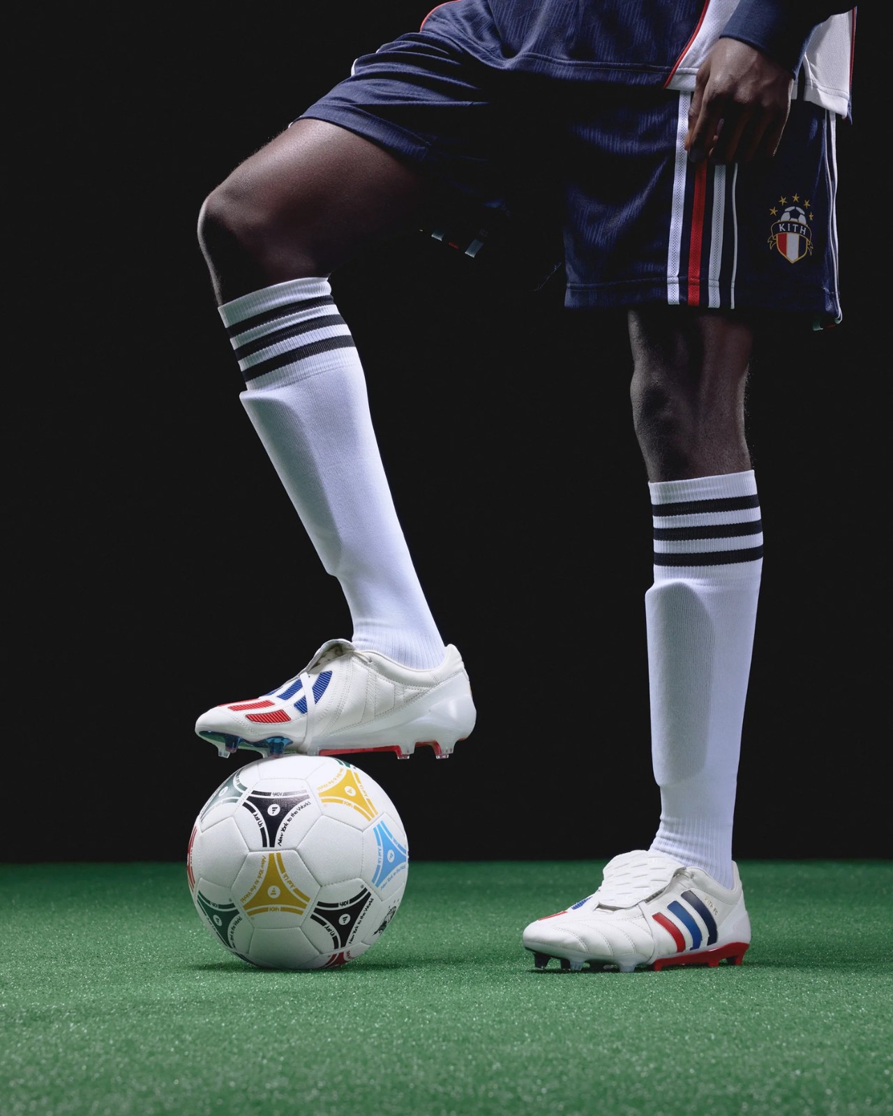 近观！KITH x adidas Predator Mania MIG - 球鞋 - 足球鞋足球装备门户_ENJOYZ足球装备网