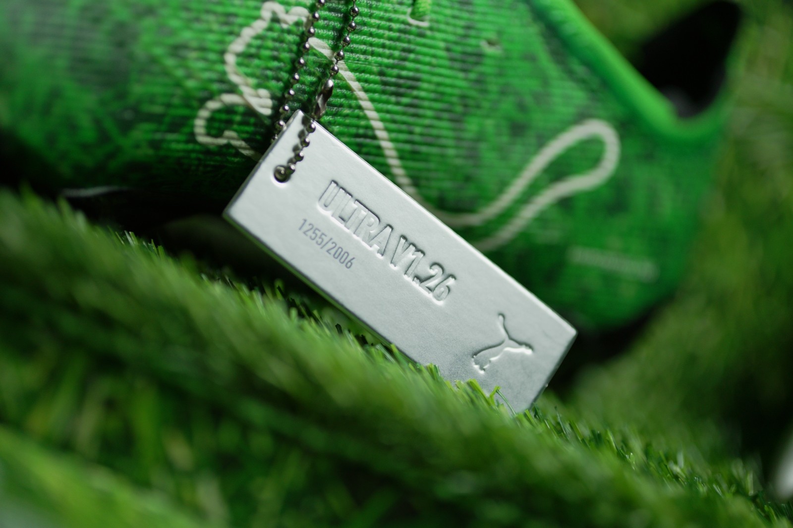 PUMA Ultra 6 Carbon v1.26足球鞋 - 足球鞋美图_实拍图片 - 足球鞋足球装备门户_ENJOYZ足球装备网